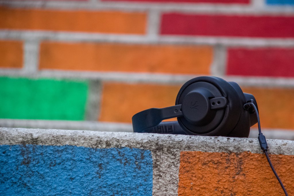 Sounds Good – a sound effects lesson for Present Continuous – teflgeek
